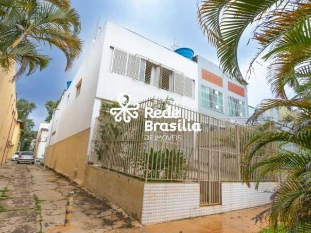 SHIGS 707 Casa com 4 quarto sendo 2 suítes à venda vazado aceita financiamento Asa Sul