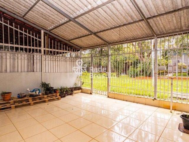 SHIGS 711 | Casa com 3 Quartos sendo 1 suíte 1 Vaga de garagem Aceita Financiamento FGTS Asa