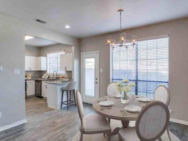 Shiloh Park 2 Bedroom Apartment for Rent at 3500 E Park Blvd, Plano, TX 75074