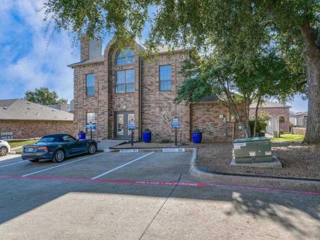 Shiloh Park 3 Bedroom Apartment for Rent at 3500 E Park Blvd, Plano, TX 75074