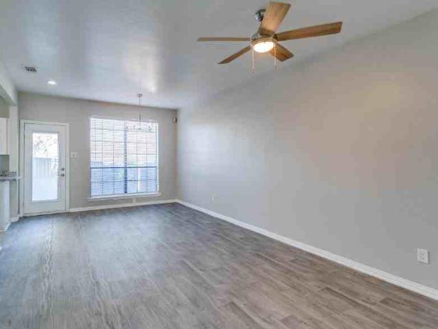Shiloh Park 3 Bedroom Apartment for Rent at 3500 E Park Blvd, Plano, TX 75074