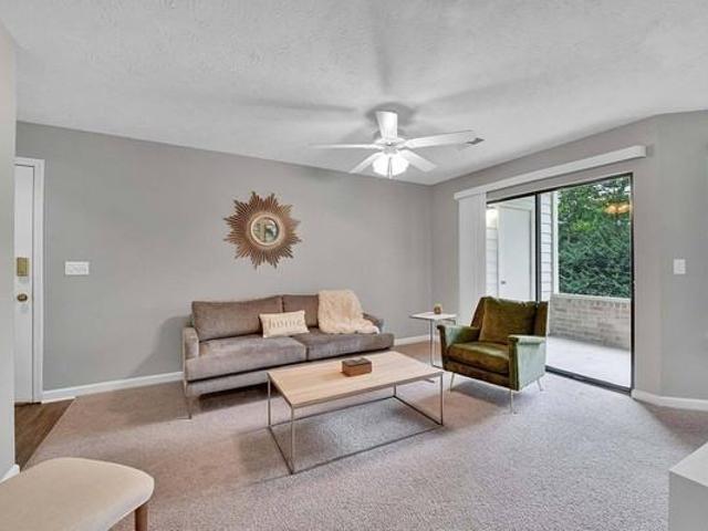 Shillito Park Apartments 2 Bedroom Apartment for Rent at 3500 Beaver Place Rd, Lexington, KY 40503