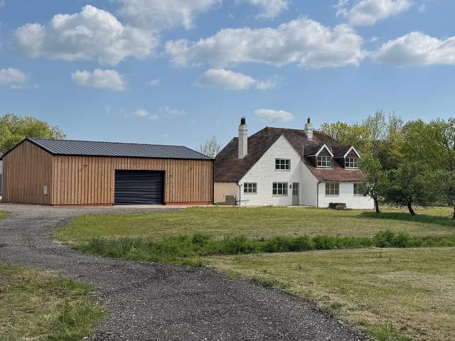 Shillinglee Road, Shillinglee, Chiddingfold GU8, 4 bed farmhouse to rent, £5,500 pcm | PrimeLocation