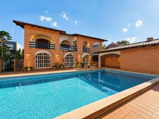 SHIN QI 08 / CASA LAGO NORTE/ COLONIAL