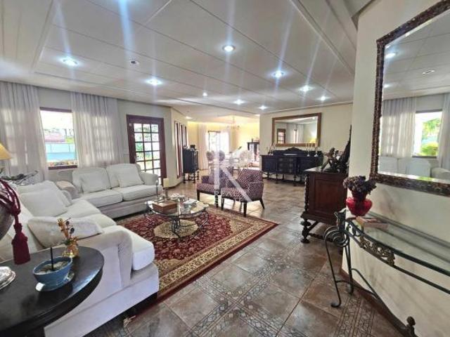 SHIN Qi 16 Excelente Casa com habite se / 99843 8389