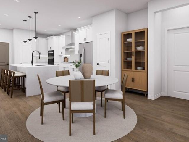 Shining Star Ln Unit,vienna, Condo For Sale