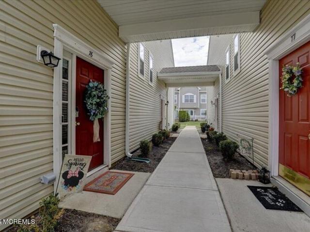 Shinnecock Hills Ct Unit,howell, Home For Sale
