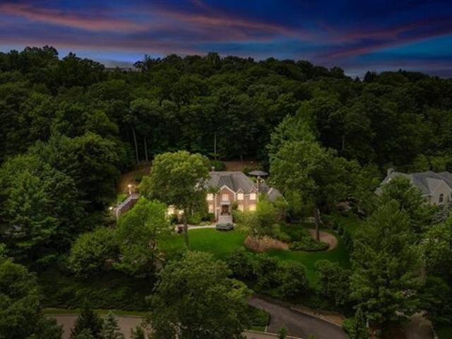 Shinnecock Trl, Franklin Lakes, Home For Sale