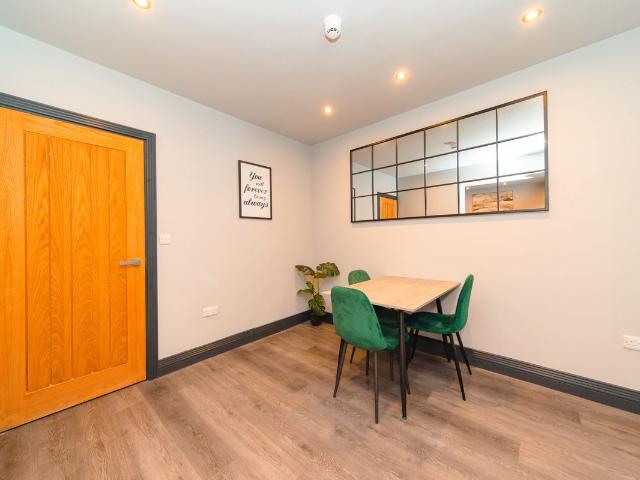 Ship Street, Brighton BN1, 2 bed flat to rent, £2,000 pcm | PrimeLocation