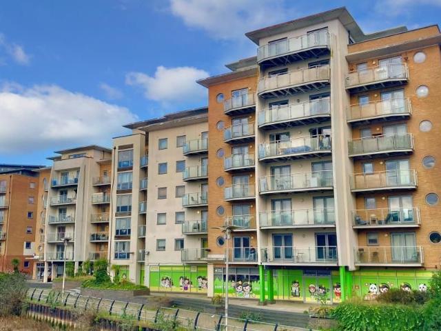 Ship Wharf, Colchester CO2, 2 bed flat to rent, £1,275 pcm | PrimeLocation