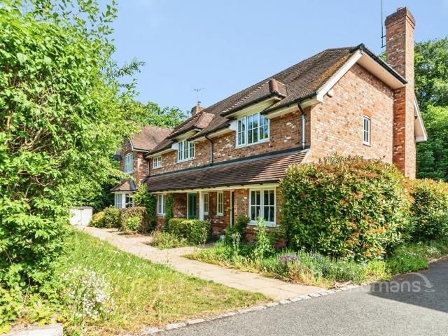 Shiplake Bottom, Peppard Common, Henley On Thames RG9, 2 bed terraced house to rent, £1,695 pcm | PrimeLocation