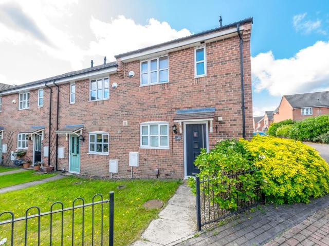 SHIRE ROAD MORLEY LEEDS LS27 0BF 3 bed townhouse to rent £1,295 pcm £299 pw