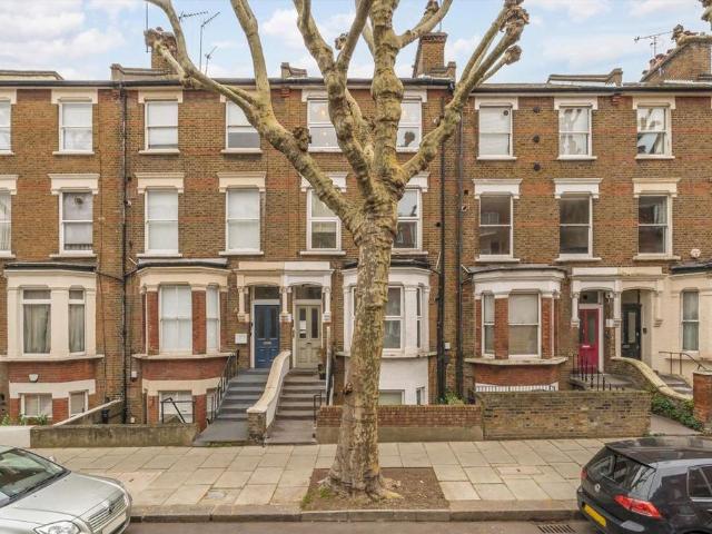 Shirland Road, London W9 2 bed flat to rent £3,300 pcm £762 pw