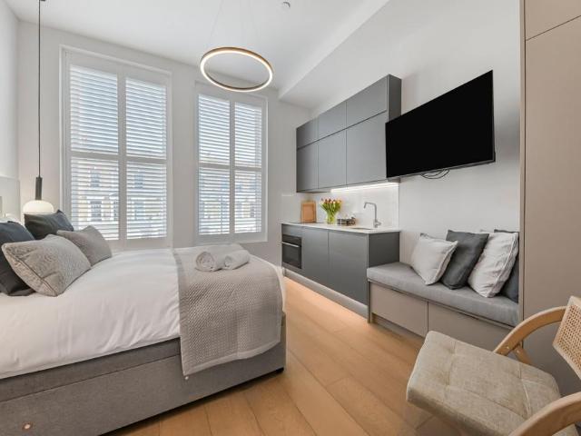 Shirland Road, London Studio to rent £1,950 pcm £450 pw