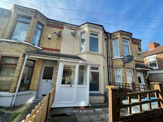 Shirley Avenue, Hull HU5, 2 bed terraced house to rent, £725 pcm | PrimeLocation