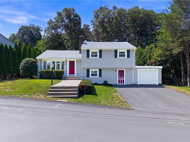 Shirley Dr, Cumberland, Home For Sale