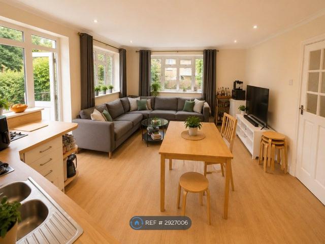 Shirley Grove, London SW11, 4 bed semi detached house to rent, £5,300 pcm | PrimeLocation