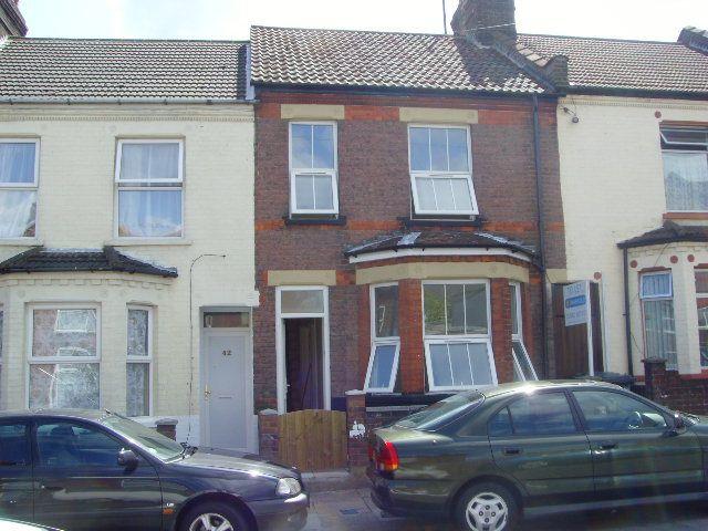 Shirley Road, Luton LU1, 4 bed terraced house to rent, £1,550 pcm | PrimeLocation