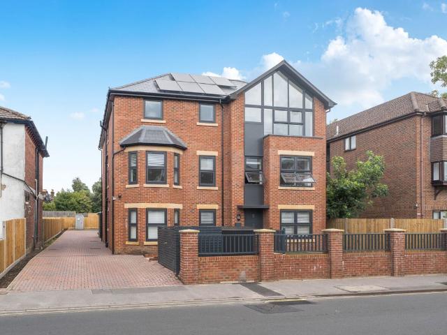 Shirley Road, Southampton, Hampshire SO15, 2 bed flat to rent, £1,650 pcm | PrimeLocation