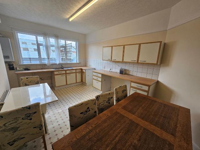 Shirley Road, Southampton SO15, 3 bed flat to rent, £1,595 pcm | PrimeLocation