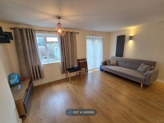 Shirley St, London E16, 4 bed terraced house to rent, £2,500 pcm | PrimeLocation