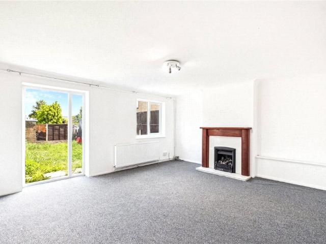 Shirley Street, Canning Town, London. 3 bed terraced house to rent £2,700 pcm £623 pw