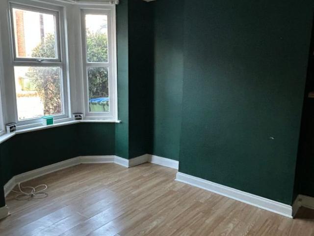Shirley, Southampton, Hampshire SO164Da SO16, 3 bed terraced house to rent, £1,400 pcm | PrimeLocation