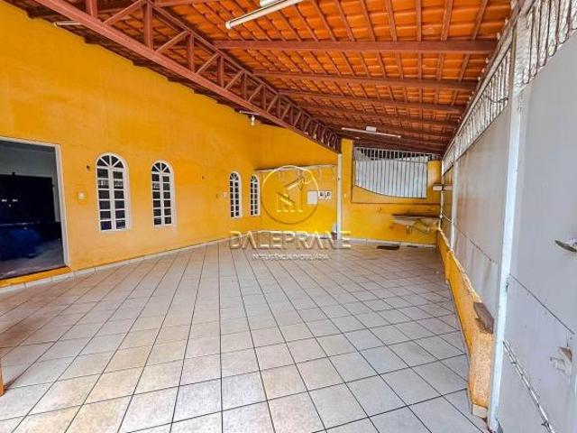 SHIS NORTE CASA COM 2 QUARTOS E EDÍCULA COM ENTRADA INDEPENDENTE