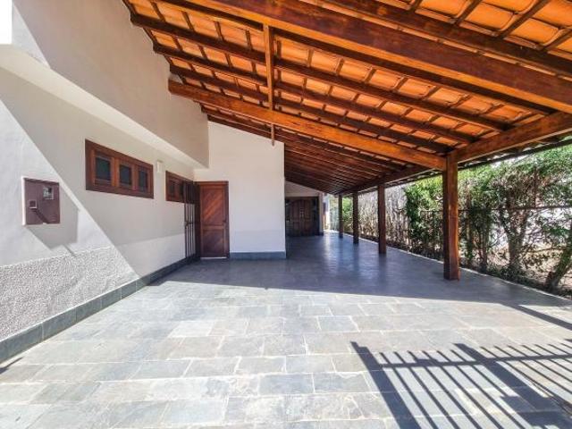 SHIS QI 15 casa térrea 3 suítes