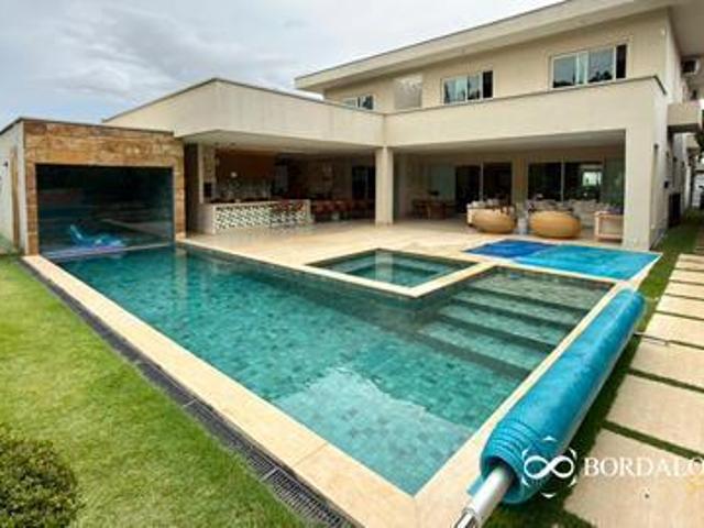 SHIS QI 1 Excelente casa com 674m² de área construída + Lazer Completo