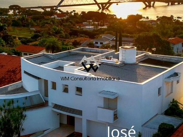 SHIS QI 26 Há casas que impressionam e há casas que permanecem