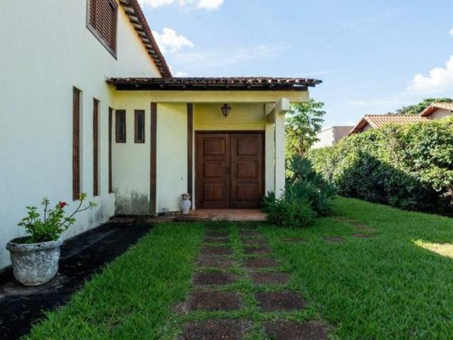 SHIS QI 27 CASA 4 QUARTOS LOCALIZAÇÃO PRIVILEGIADA