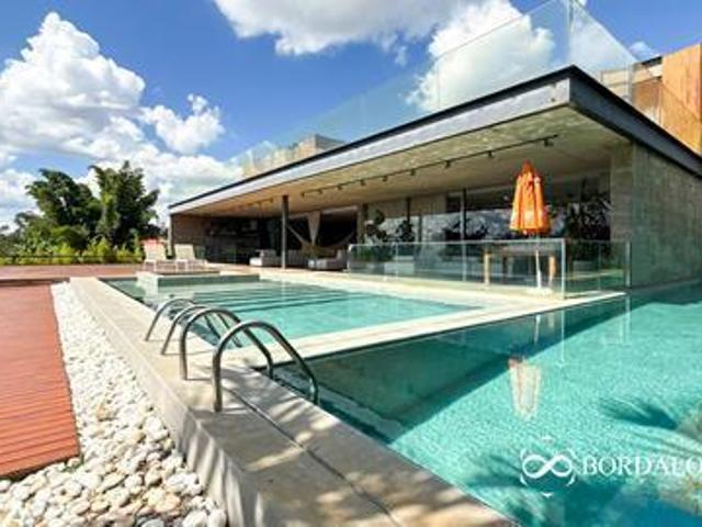 SHIS QI 28 Casa Exclusiva e Sofisticada com uma Vista Previlegiada no Lago Sul