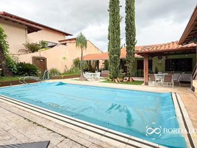 SHIS QI 29 Casa Térrea com 4 Quartos Lazer com Piscina