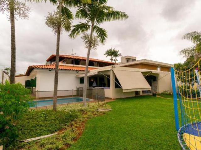 SHIS QI 3 Conjunto 5, Térrea, em localização excepcional