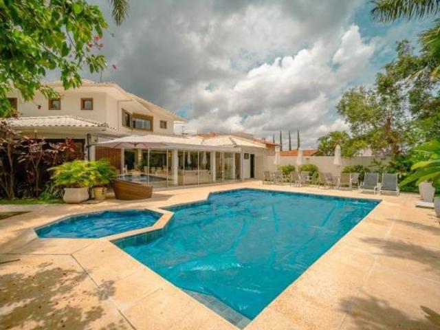 SHIS QL 26 Ampla Sofisticada Equipada 4 Suítes Espaço Gourmet Energia Fotovoltaica Piscina Aquecida