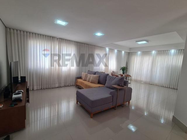 SHJB casa Solar de Brasília 4 quartos com piscina Jardim Botânico