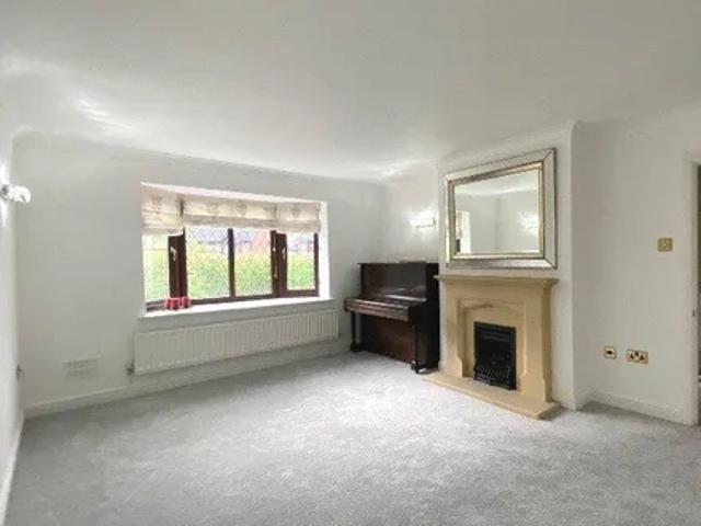 Shrubbery Close, Tyburn, B76 1WE, United Kingdom | 5 bed house for rent #129952757 | Rentberry