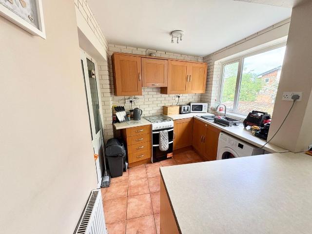 Shrublands Avenue, Oldbury B68, 3 bed property to rent, £1,150 pcm | PrimeLocation