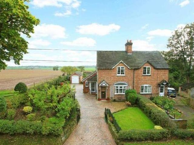 Shray Hill, 2 Bedroom Semi detached