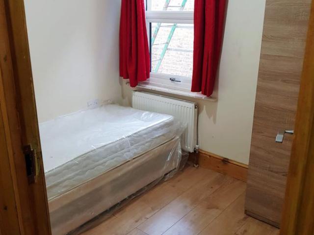 Shrewsbury Road, London E7, Room to rent, £600 pcm | PrimeLocation