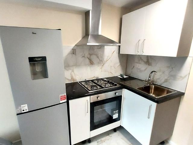 Shropshire Close, Mitcham CR4, Studio to rent, £950 pcm | PrimeLocation