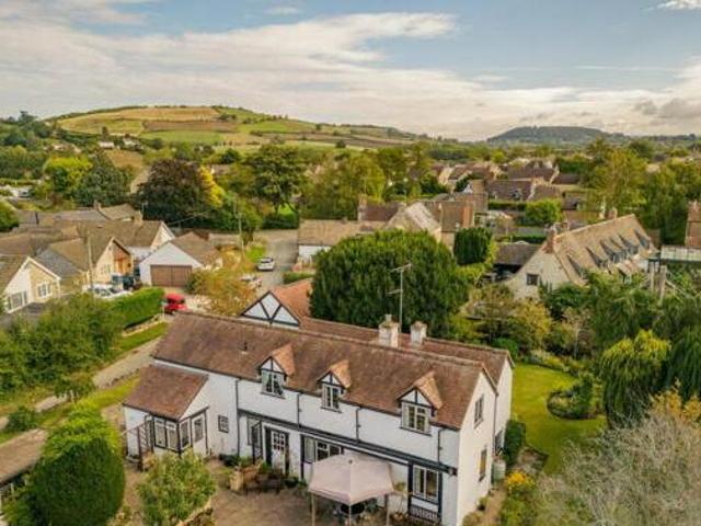 Shutter Lane, Gotherington, 4 Bedroom Detached