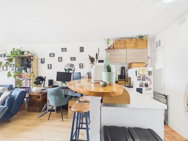 Shuttleworth Road, Clapham Junction SW11, 1 bed flat to rent, £1,850 pcm | PrimeLocation