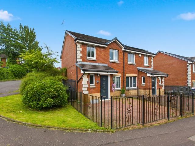 Shuna Street, Glasgow, G20 3 bed semi detached house to rent £1,475 pcm £340 pw