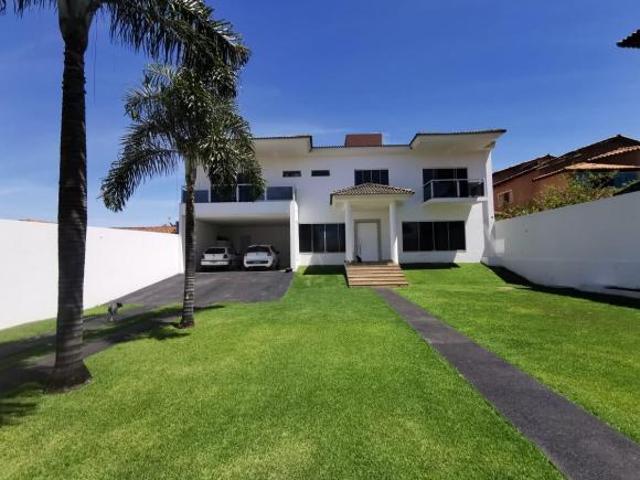SHVP Rua 6 SOBRADO 4 SUÍTES Lazer Completo A/c Permuta
