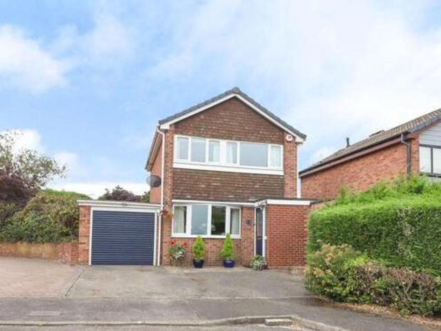 Simcrest Avenue, Killamarsh, 3 Bedroom Link