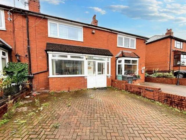 Simister Lane, Prestwich, 2 Bedroom Terraced