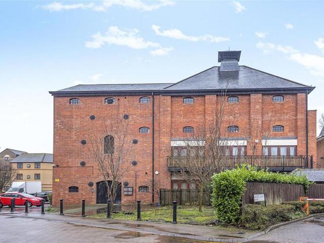 Simmonds Malthouse, Reading RG1, 2 bed flat to rent, £1,650 pcm | PrimeLocation