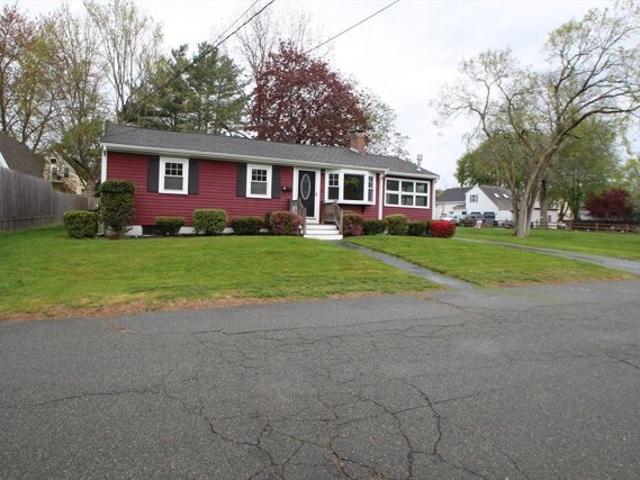 Simmons Ave, Whitman, Home For Sale
